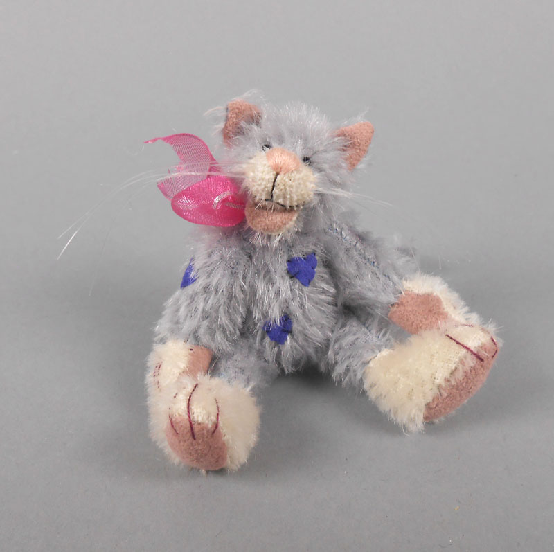 Deb Canham Miniature Teddy Bears